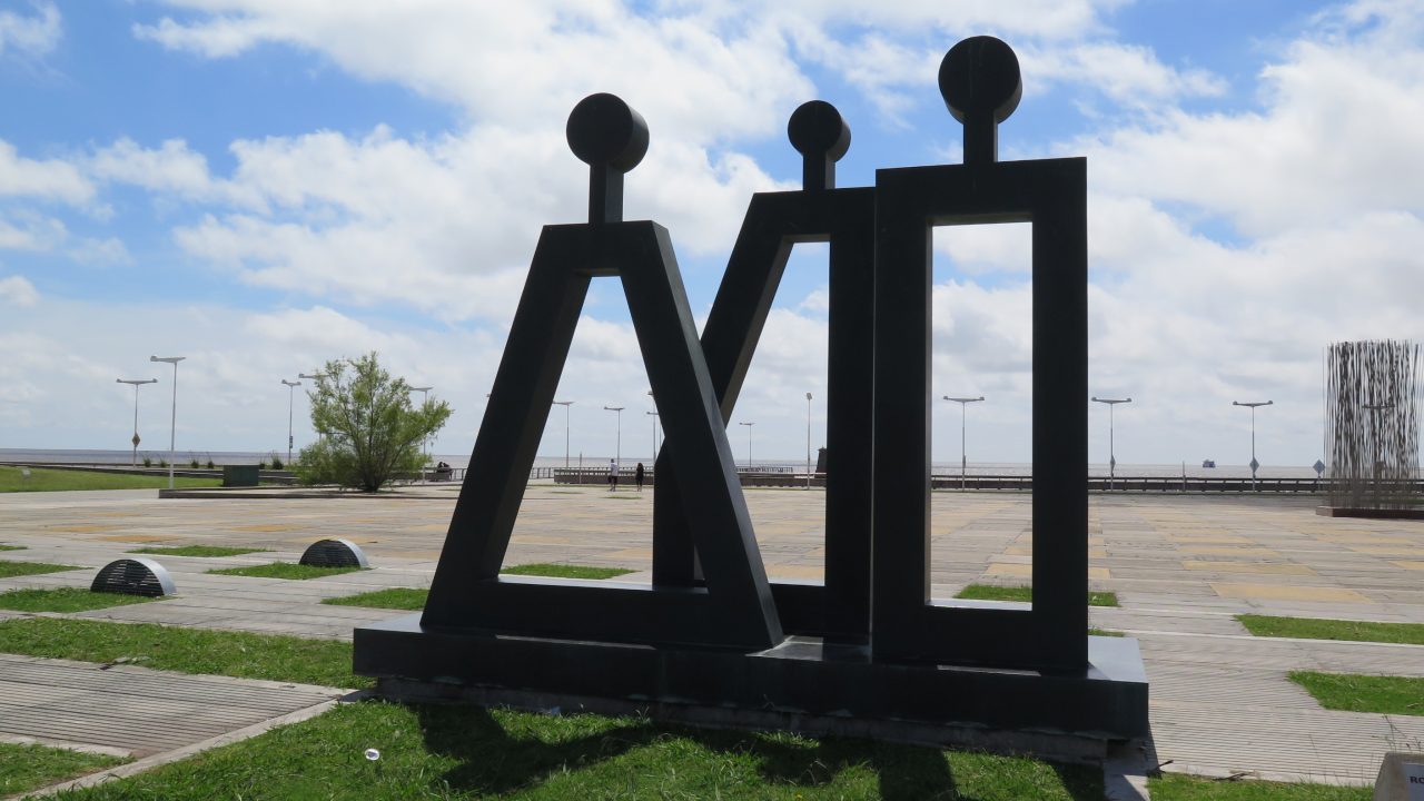 Parque de La Memoria, Buenos Aires, Argentina | Sculpture Nature