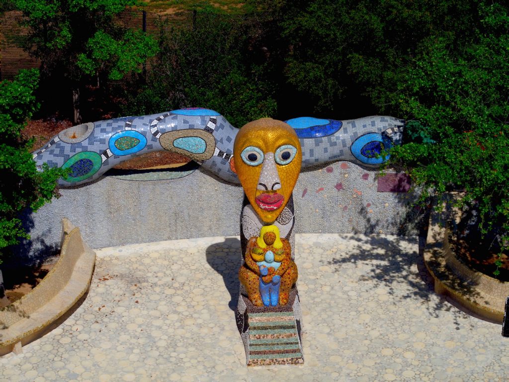 Queen Califia, Niki de Saint Phalle | Sculpture Nature