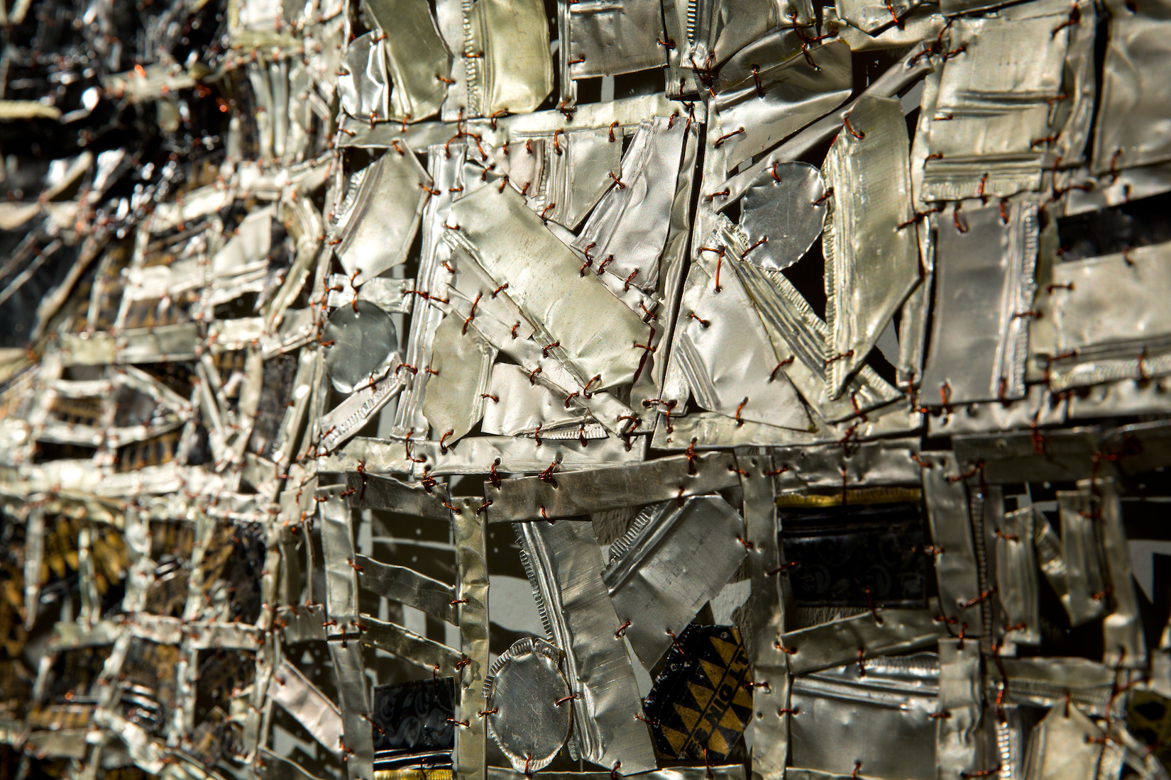 Material matters: El Anatsui | Sculpture Nature