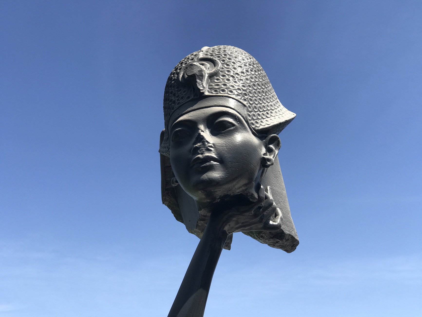 Adrián Villar Rojas on the roof of the MET | Sculpture Nature